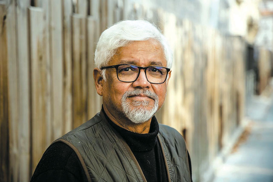 Looking towards the past - The Navhind Times